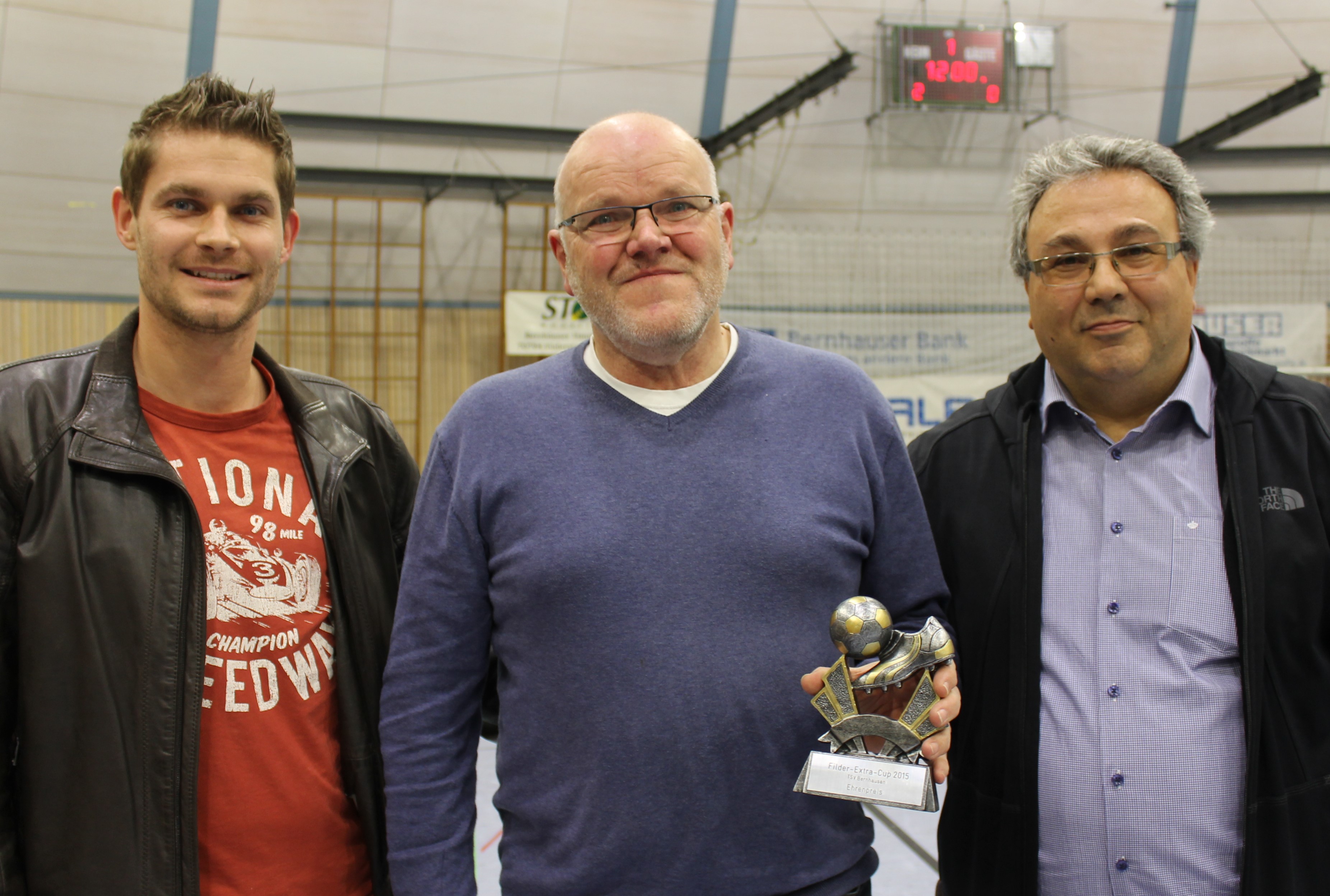 TSV Bernhausen gewinnt verdient Filder-Extra-Cup2015 (30.12. TSV Bernhausen gewinnt verdient Filder-Extra-Cup2015 (30.12.